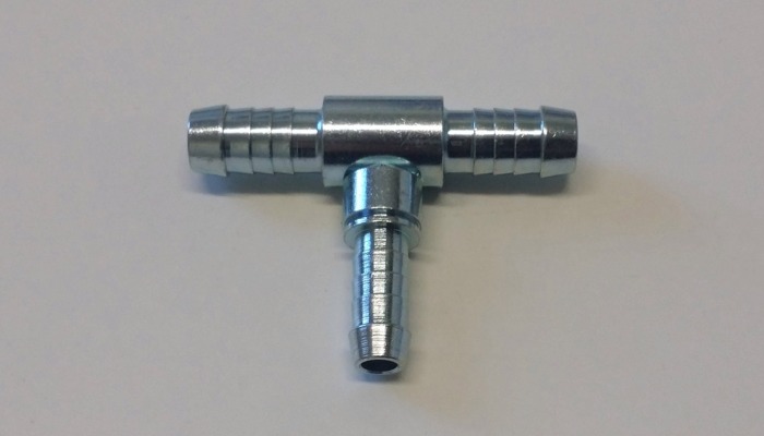 T-Haara polttoaineputkeen, erikokoisilla haaroilla, metalli ...